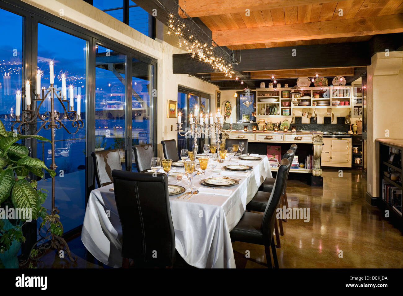 Fine dining set hi-res stock photography and images - Alamy