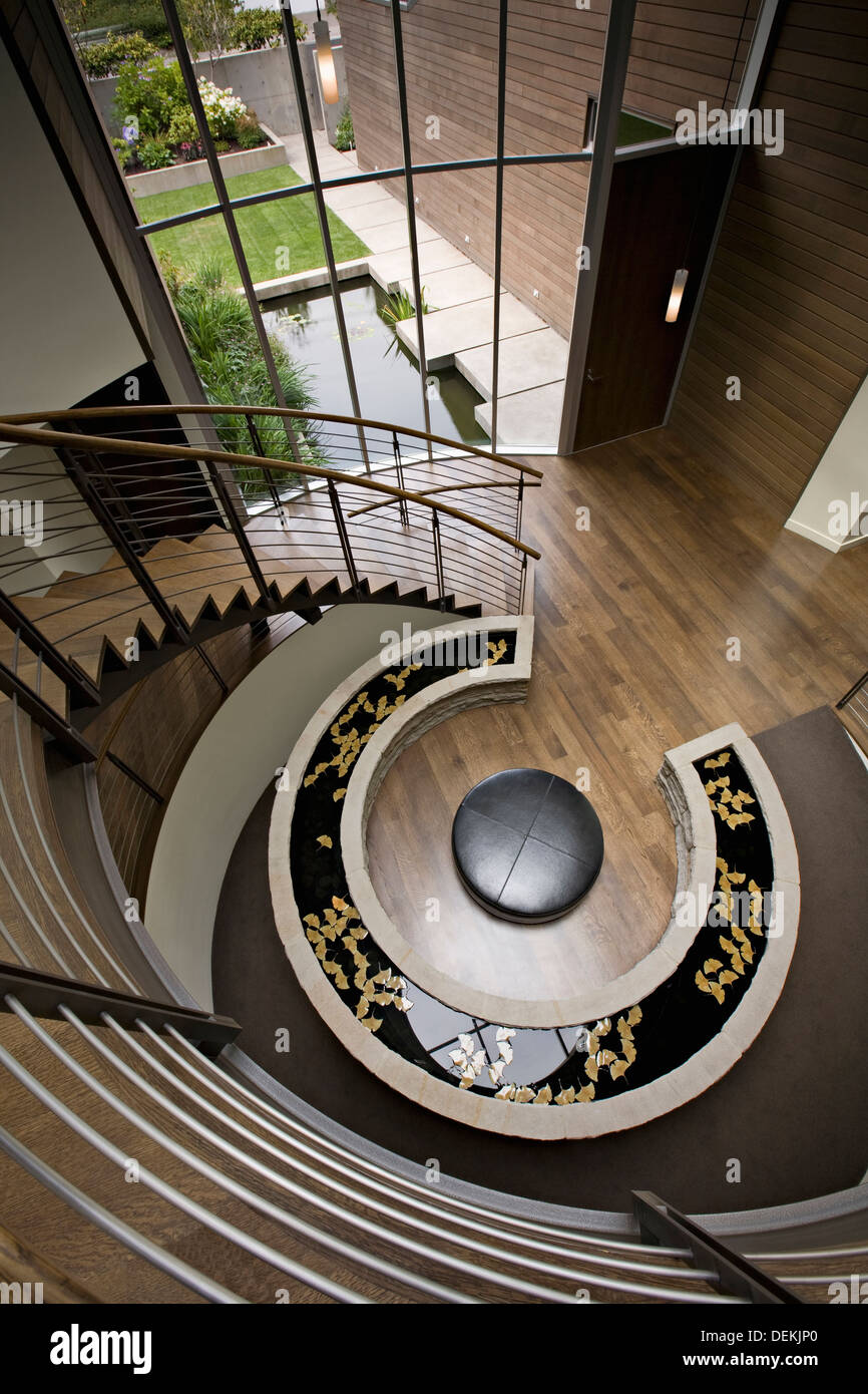 Foyer interior view hi-res stock photography and images - Alamy