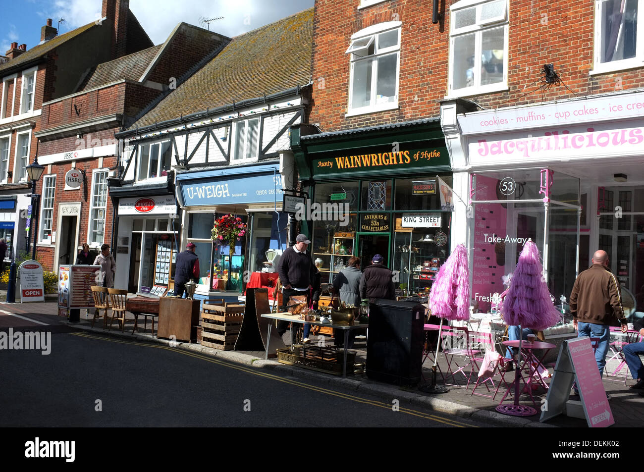 High street shops hythe kent hi-res stock photography and images - Alamy