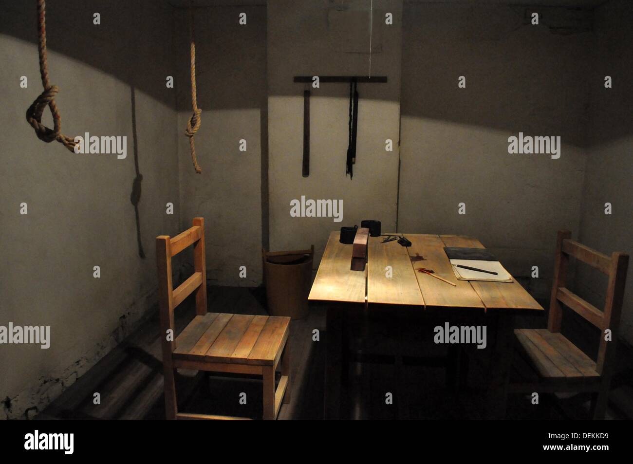 War reconstruction and memorial hall hi-res stock photography and ...