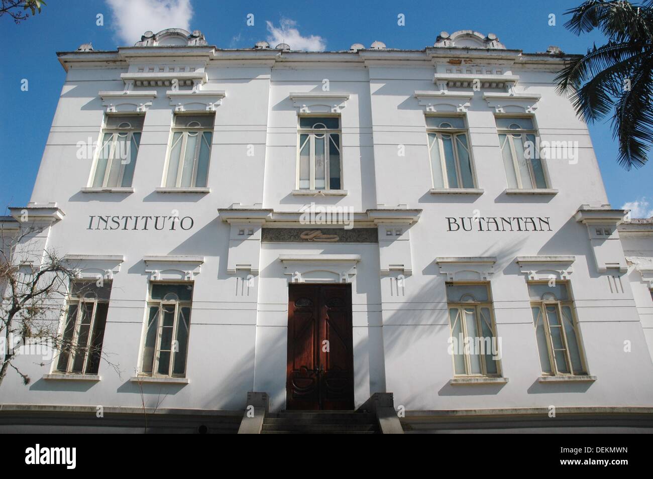 Butantan hi-res stock photography and images - Alamy