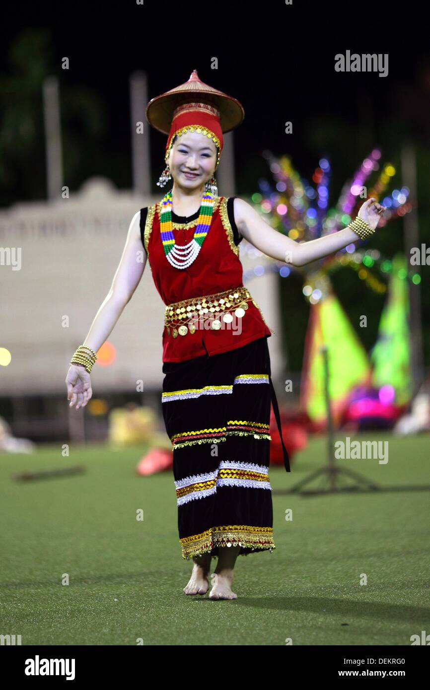 Bidayuh clothing hi-res stock photography and images - Alamy