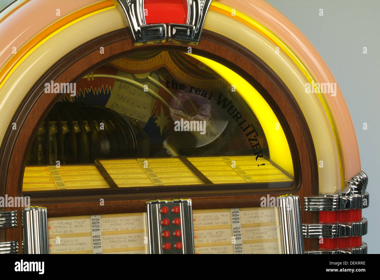 Old vinyl jukebox Stock Photo - Alamy