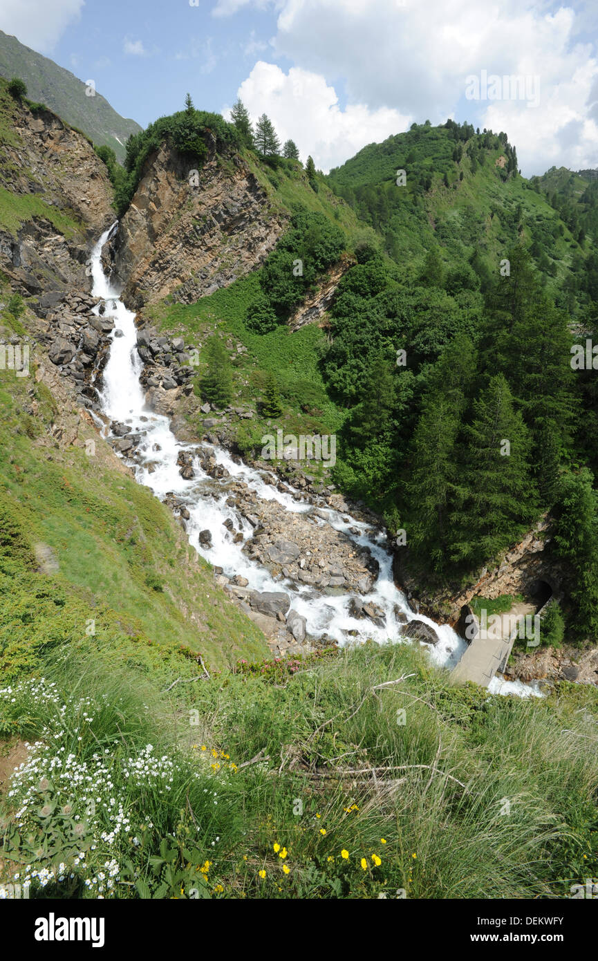 River to lake Ritom on the Swiss alps Stock Photo - Alamy