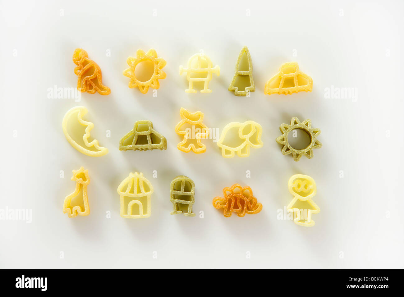 Colourful pasta shapes hi-res stock photography and images - Alamy