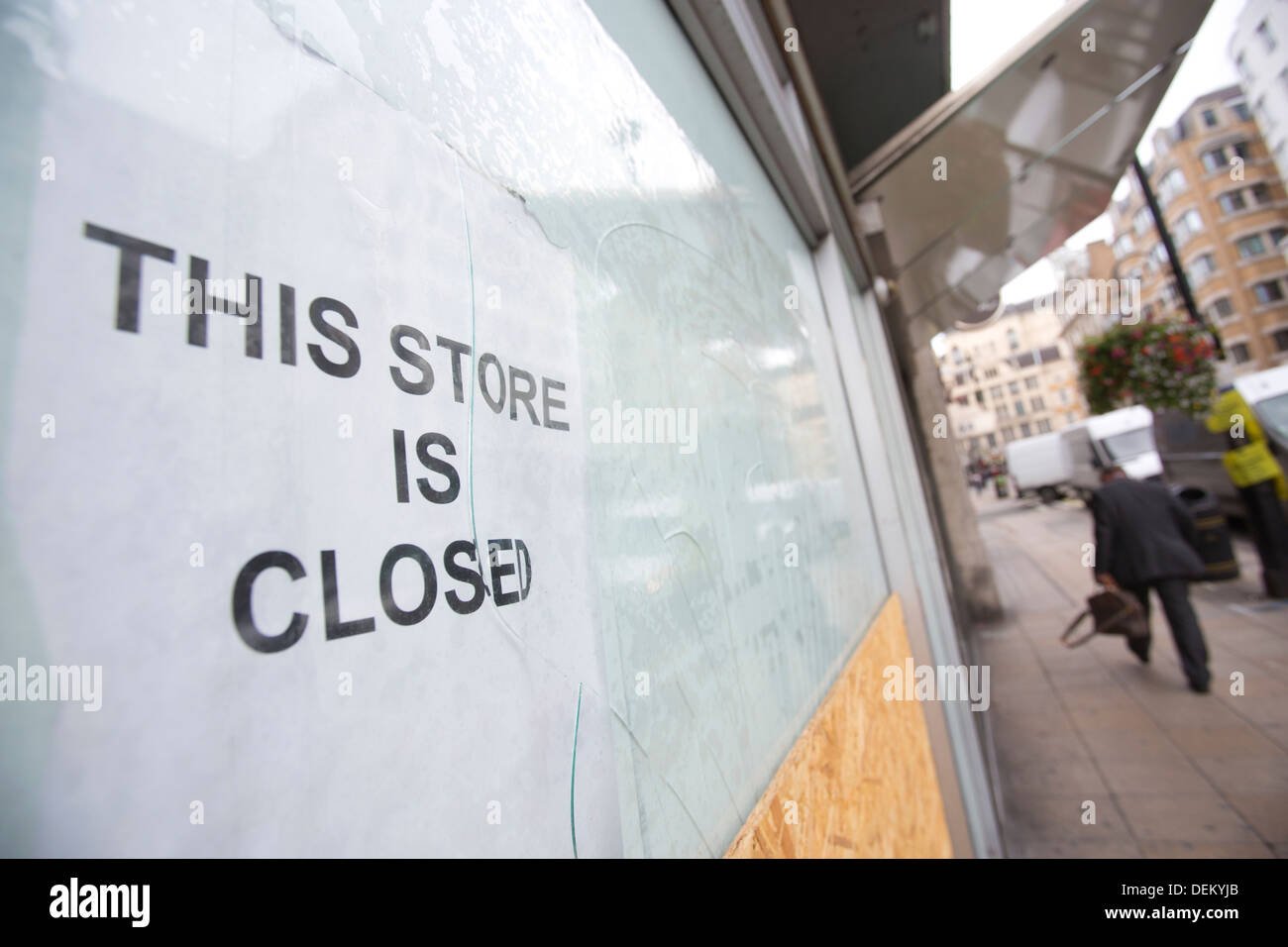 Haymarket empty hi-res stock photography and images - Alamy