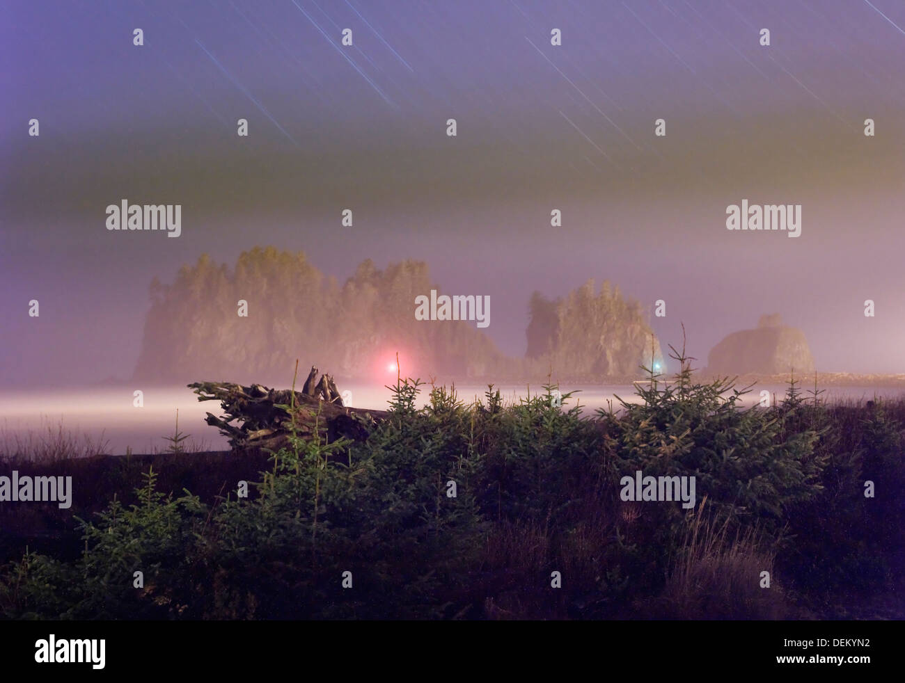 Channel markers hi-res stock photography and images - Alamy