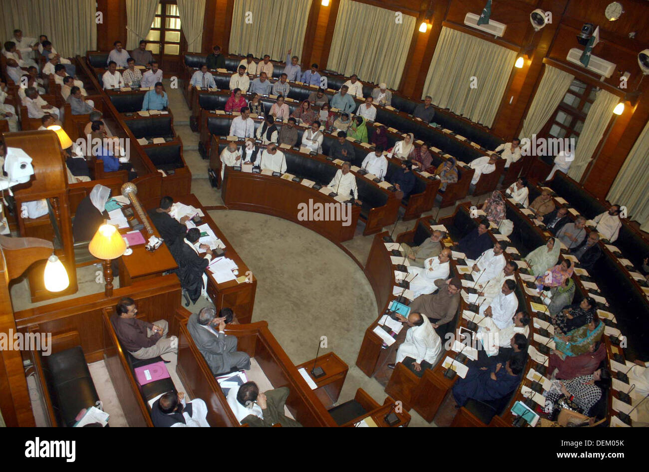 Deputy Speaker Shehla Raza presiding over session held at Sindh ...