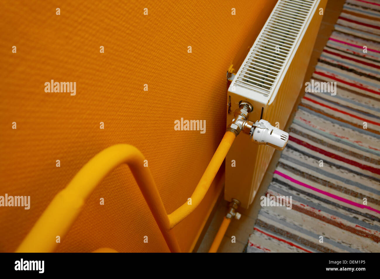 Red radiator home hi-res stock photography and images - Alamy