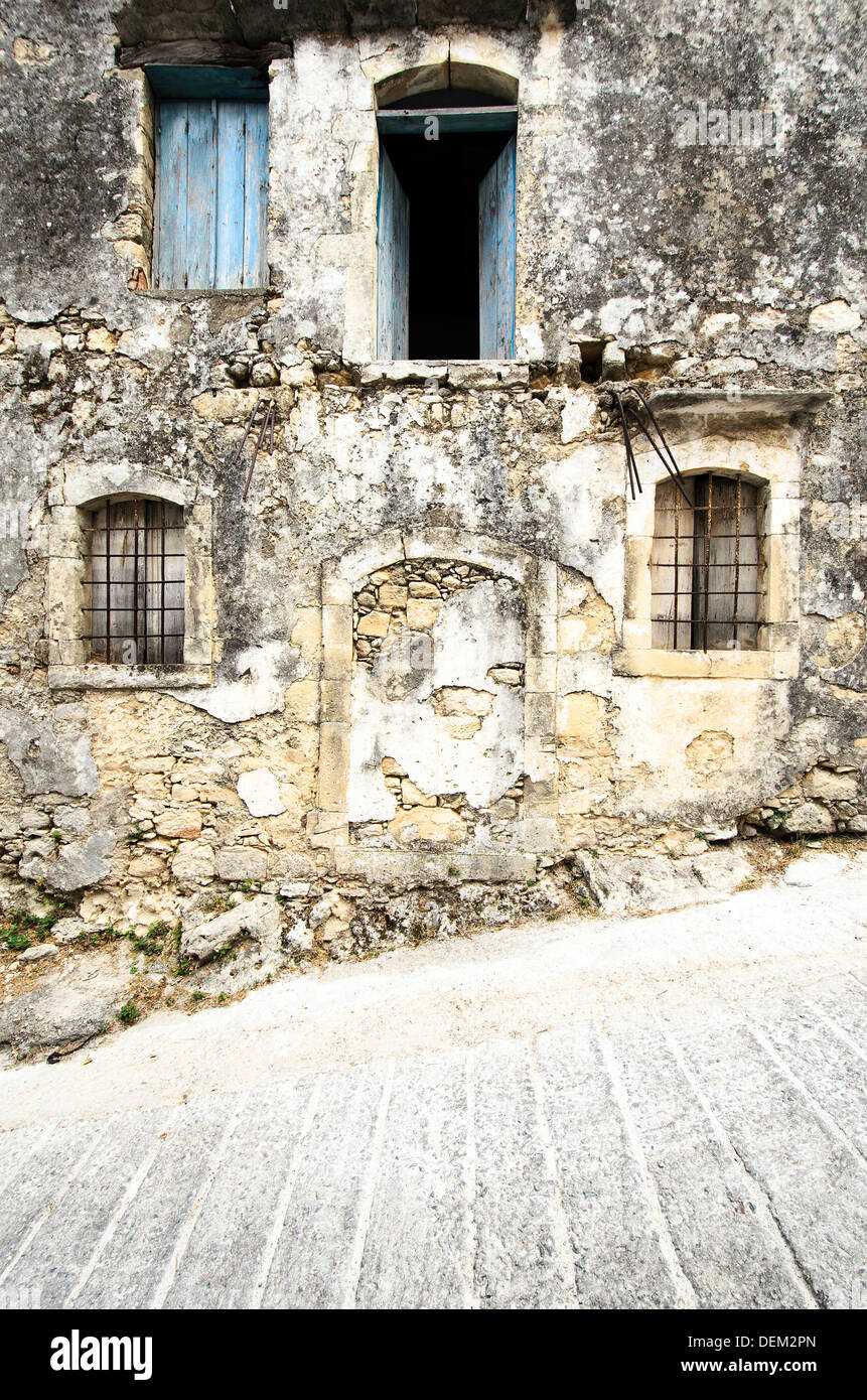 Old stone house greece hi-res stock photography and images - Alamy