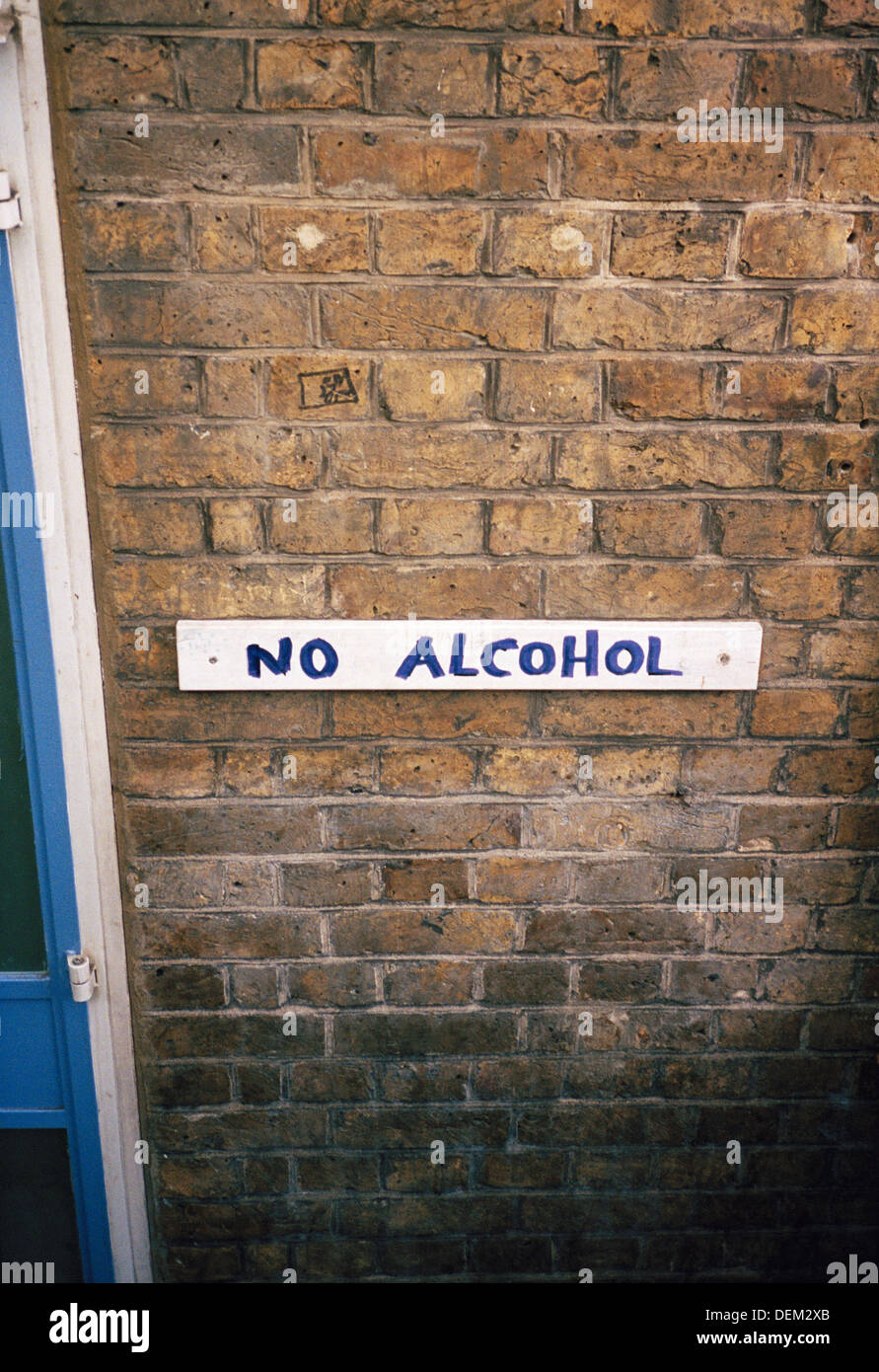 No Alcohol Sign on Brick Wall Stock Photo - Alamy