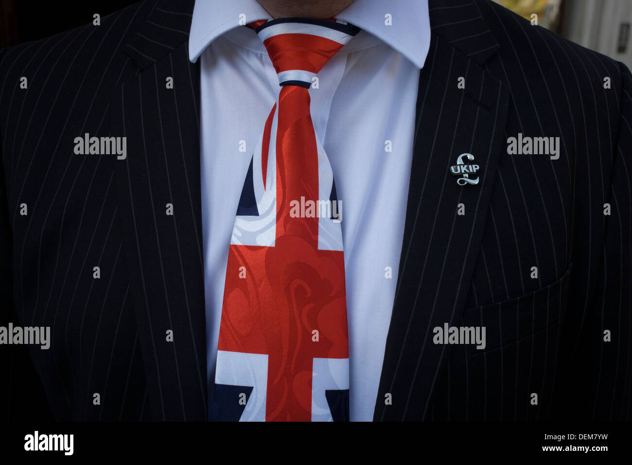 Tie pin union jack hi-res stock photography and images - Alamy