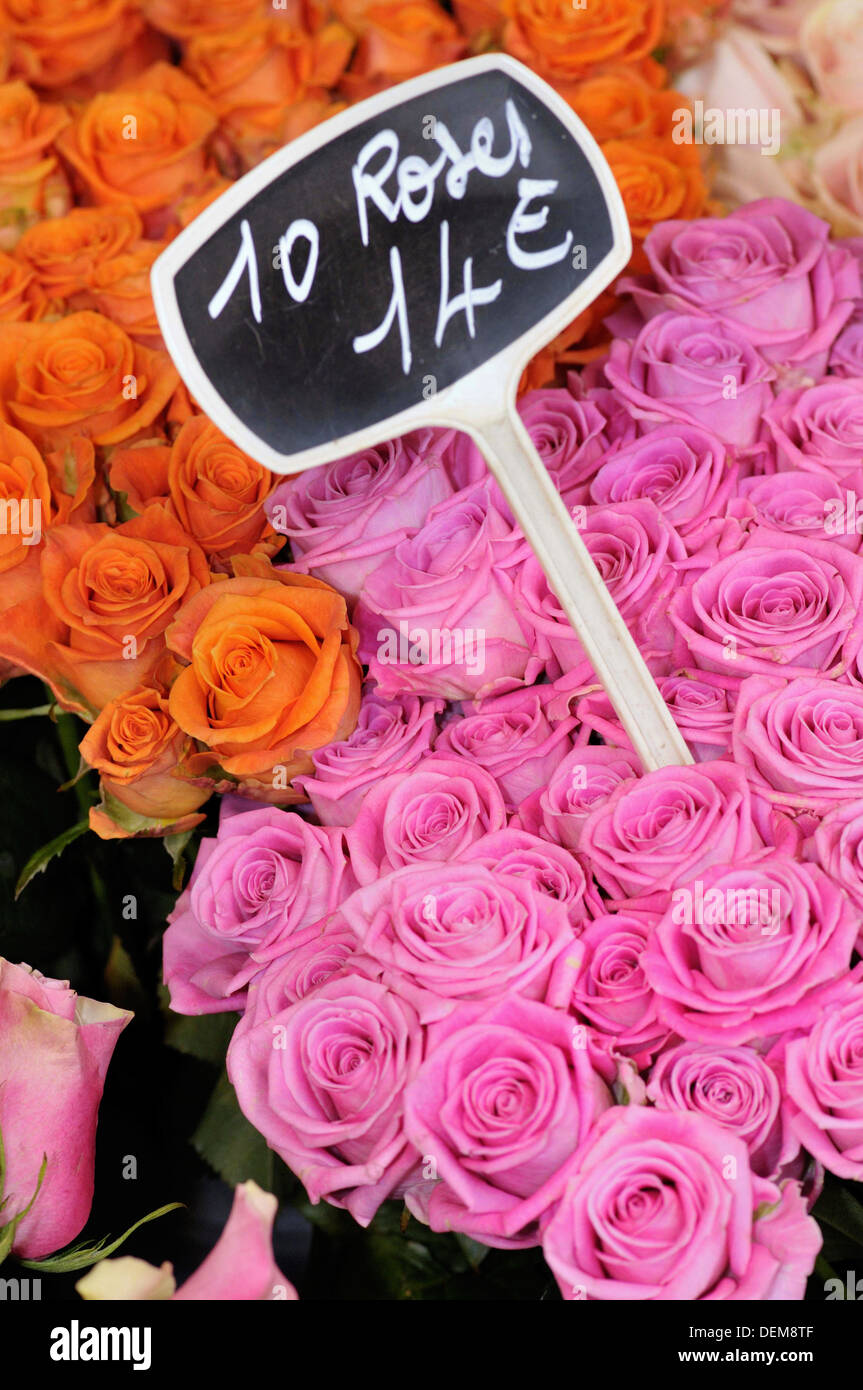Roses for sale paris hi-res stock photography and images - Alamy