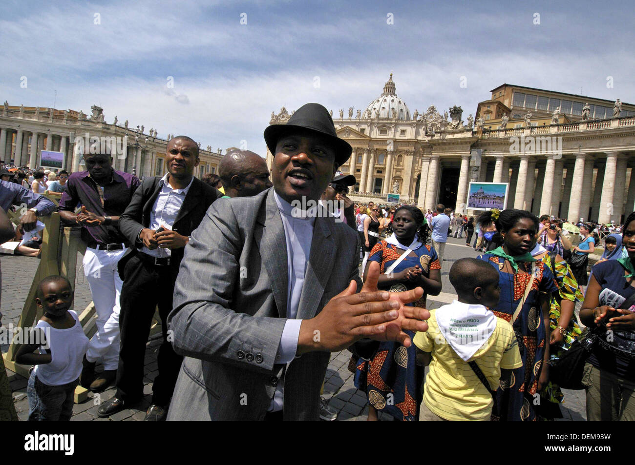 African tourist rome italy hi-res stock photography and images - Alamy