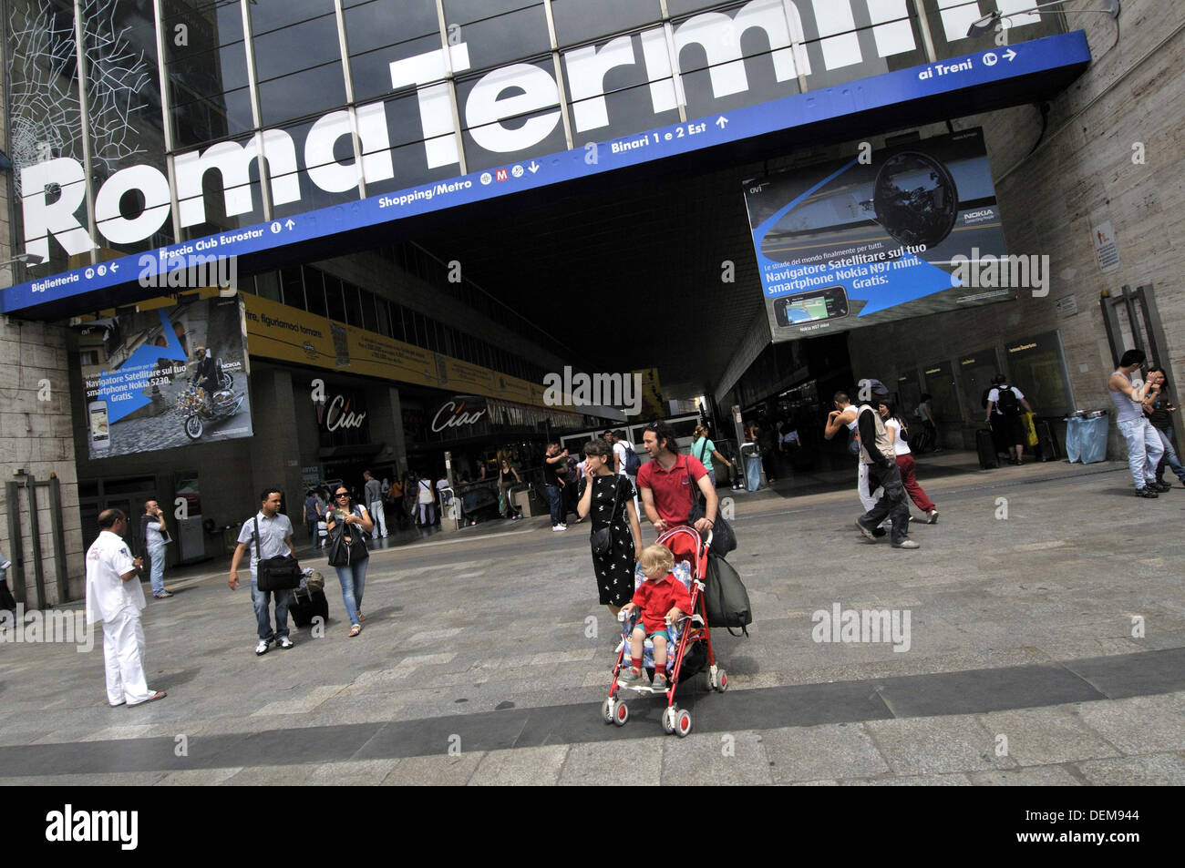 Roma termini entrance hi-res stock photography and images - Alamy