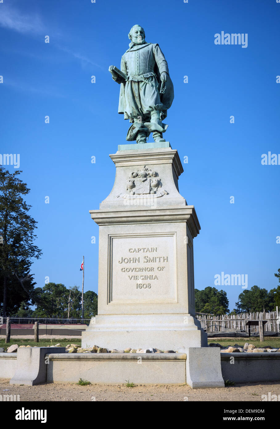 Statue of captain john smith hi-res stock photography and images - Alamy