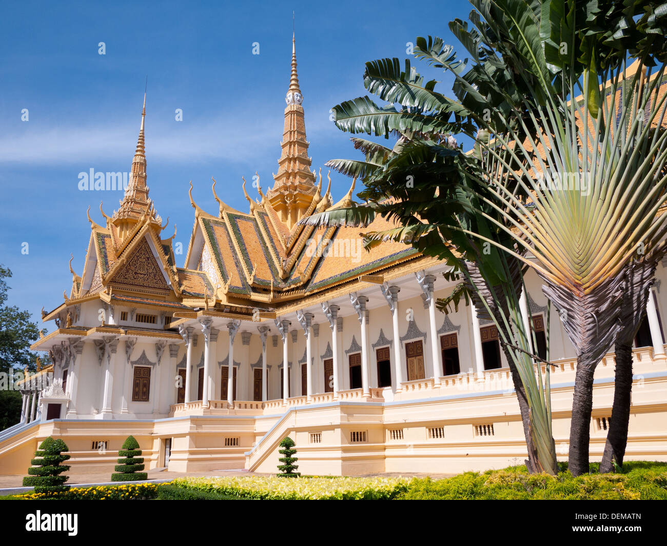 Throne hall hi-res stock photography and images - Alamy