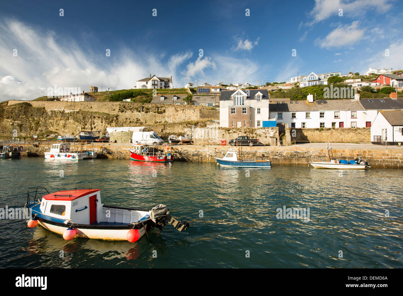 Portreath cornwall harbour hi-res stock photography and images - Alamy