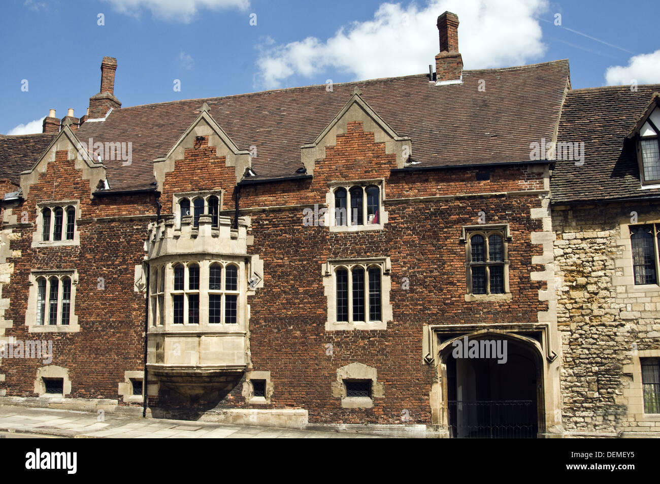 Shire home hi-res stock photography and images - Alamy