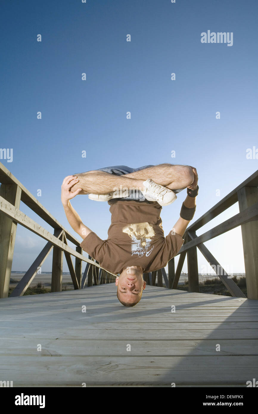 Human leg stand x hi-res stock photography and images - Alamy