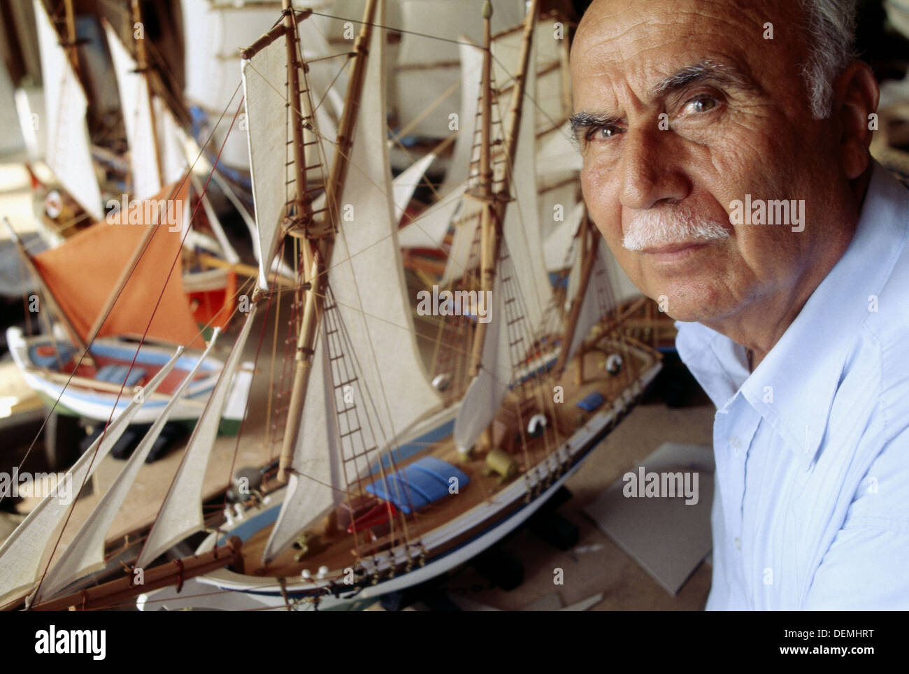 Elderly ships hi-res stock photography and images - Alamy