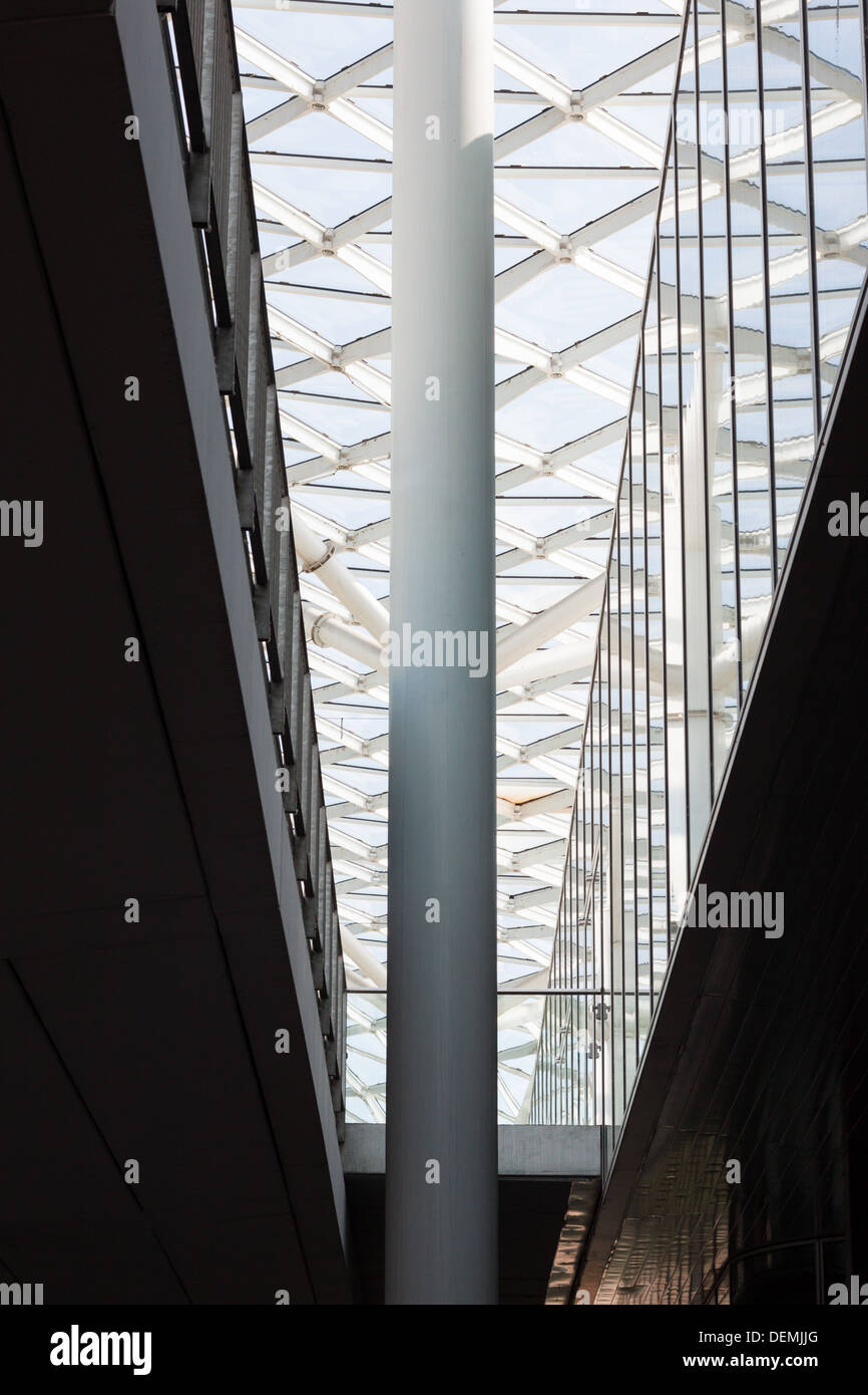 Architectural detail of a modern building Stock Photo - Alamy