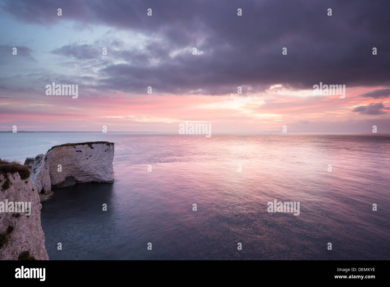 Dawn at Old Harry rocks, Dorset, England Stock Photo - Alamy