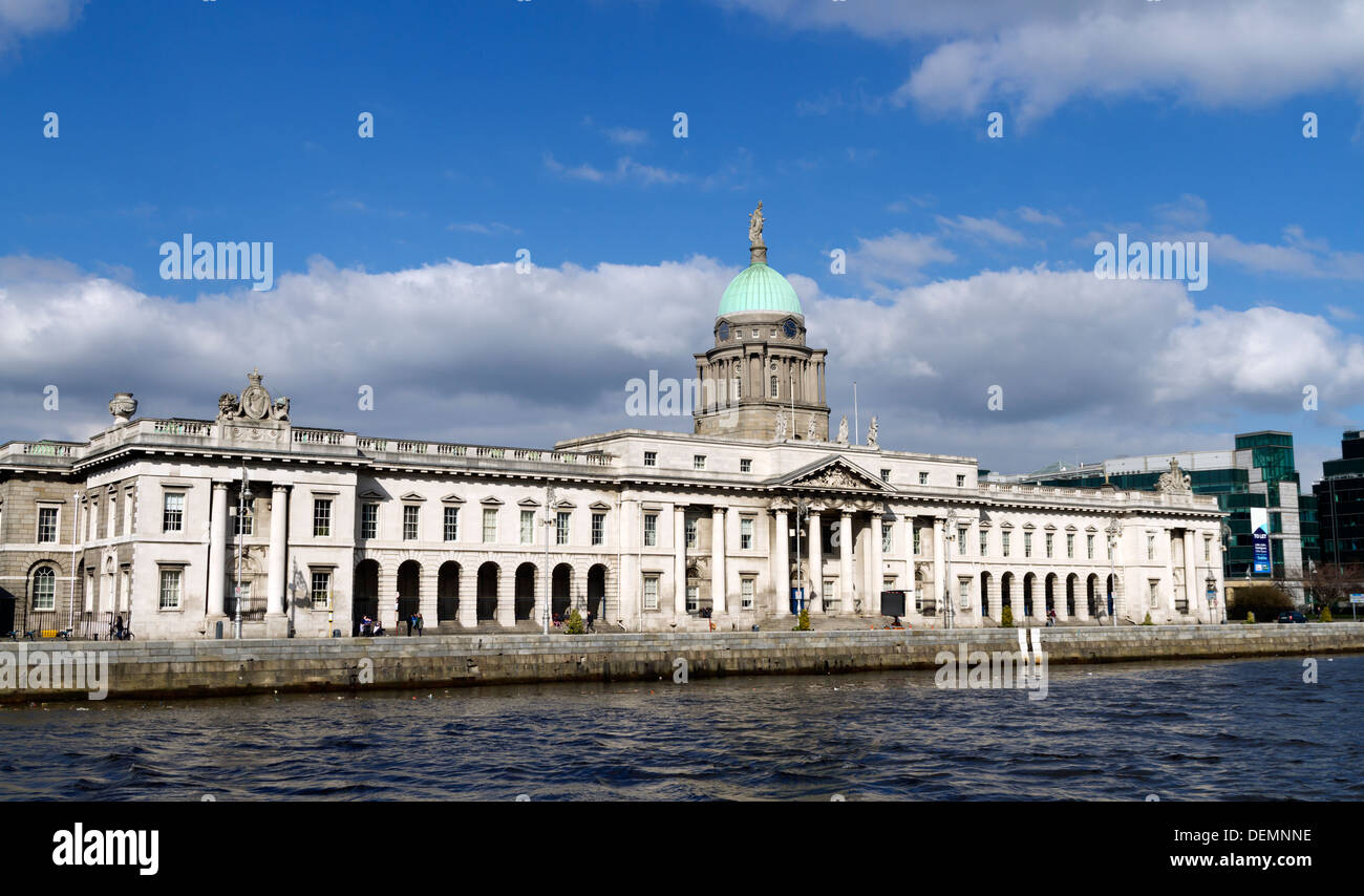 Custom house dublin facade hi-res stock photography and images - Alamy