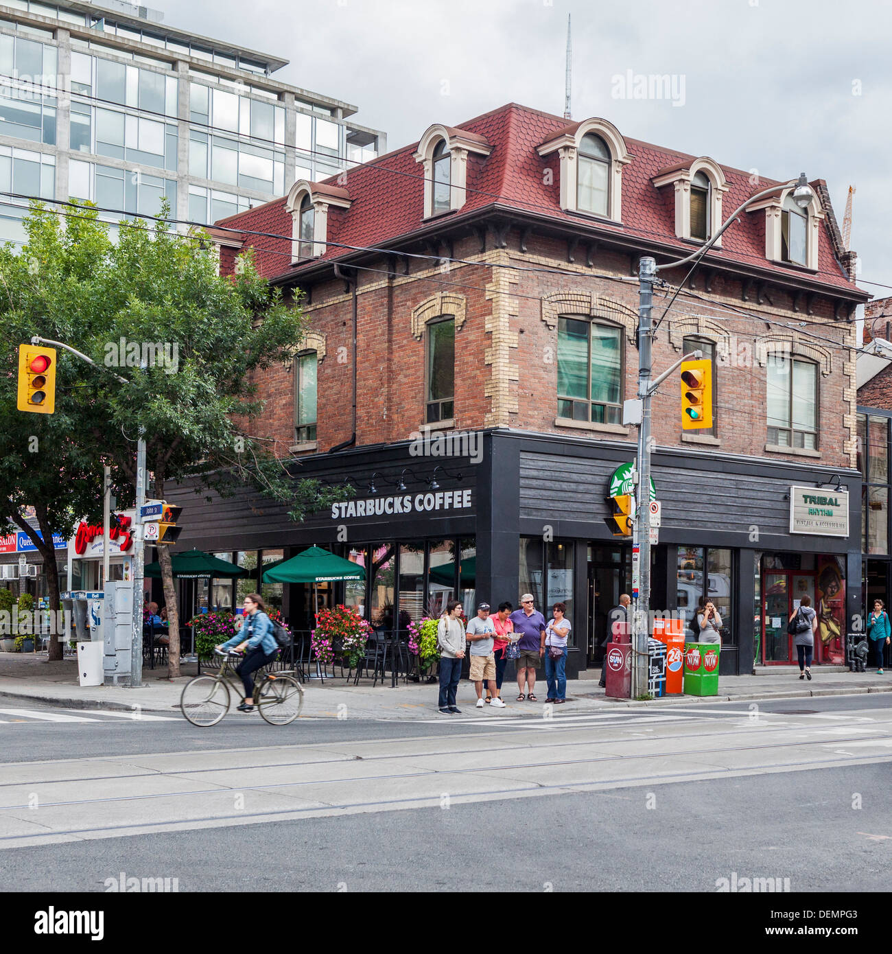 Starbucks coffee shop in an old brick building - Toronto Stock Photo ...