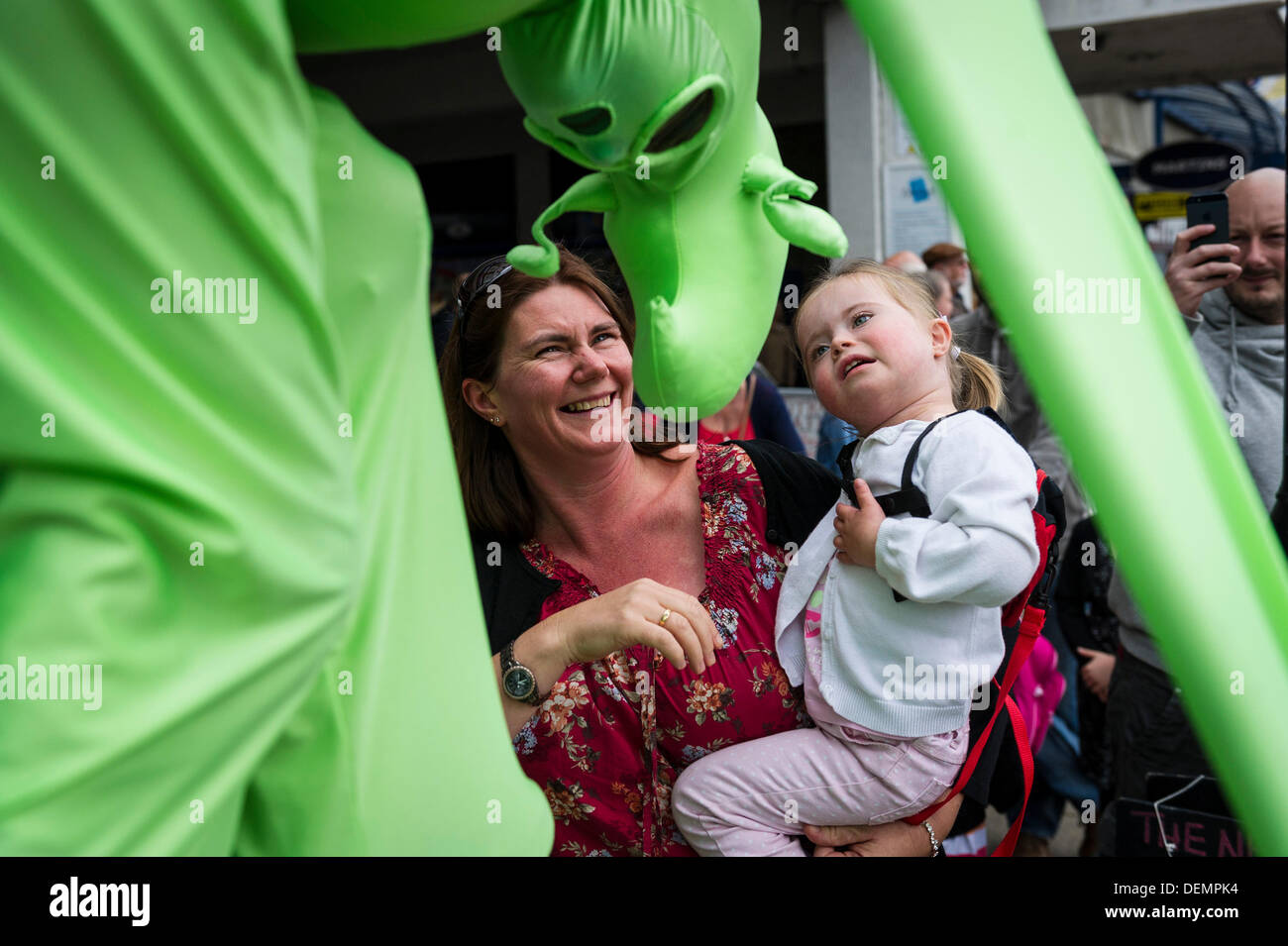Witham, Essex, UK. 21st September 2013. A mother and her child meet one ...