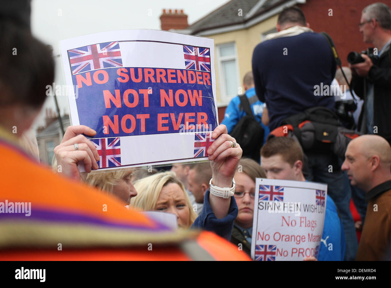 Belfast, Northern Ireland, UK. 21st Sep, 2013. Loyalist Protesters ...