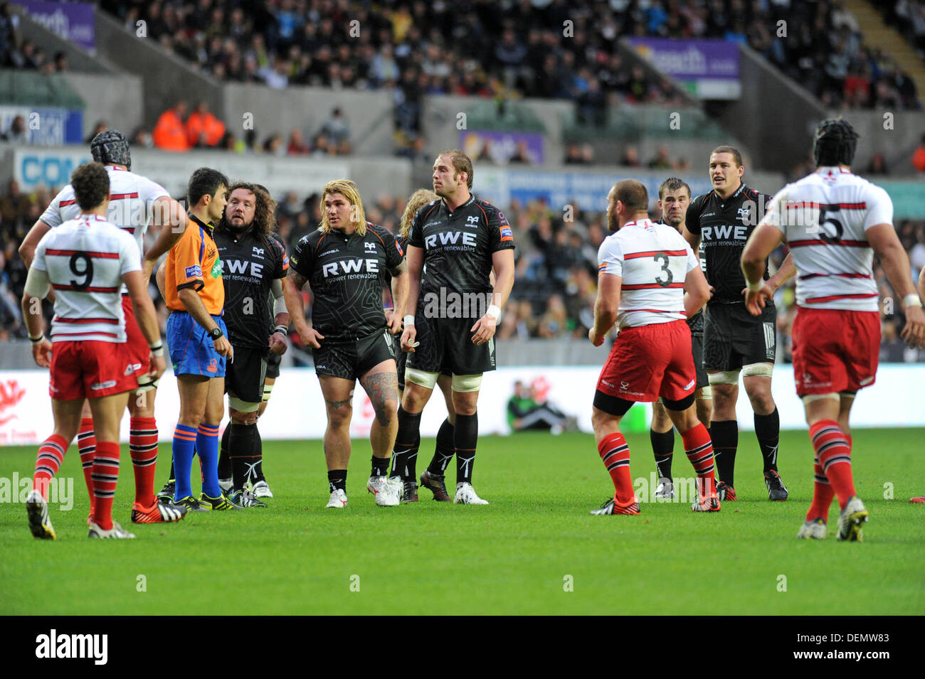 Edinburgh rugby players hi-res stock photography and images - Alamy