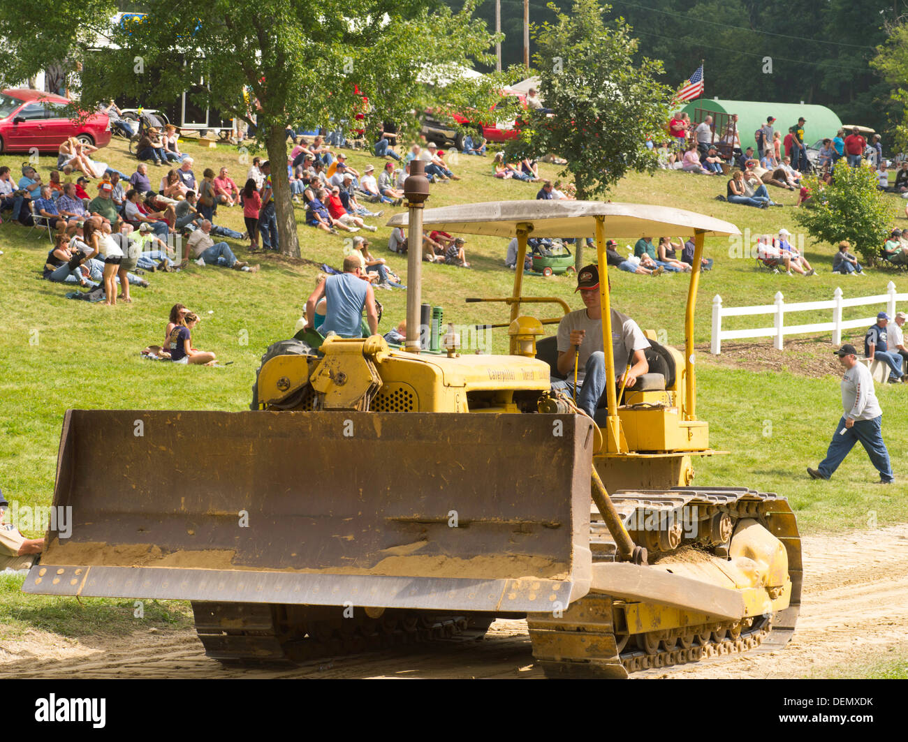 Caterpillar bulldozer century hi-res stock photography and images - Alamy