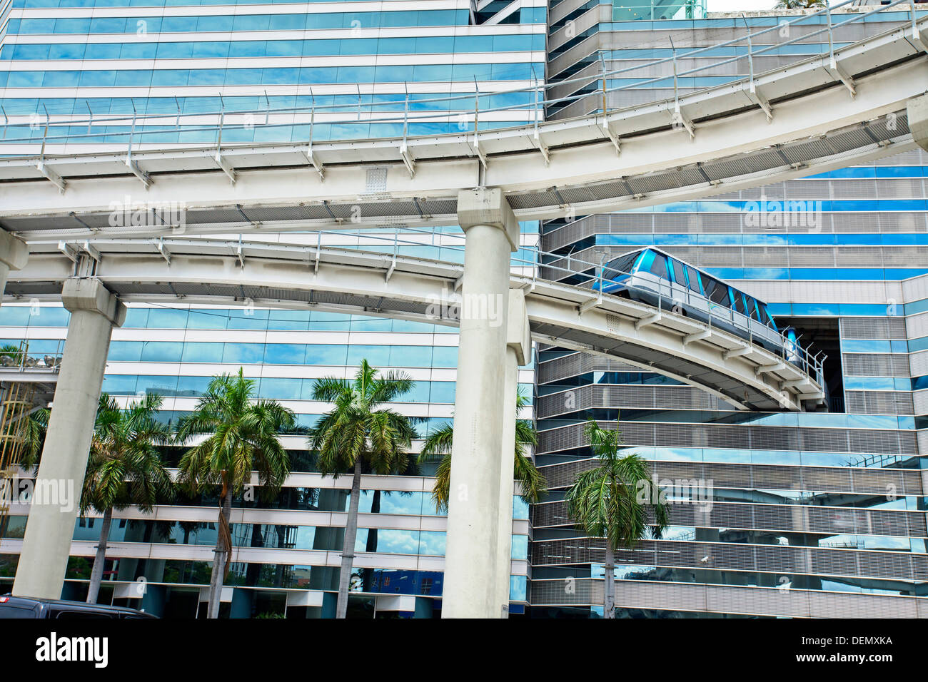 Land bank building hi-res stock photography and images - Alamy