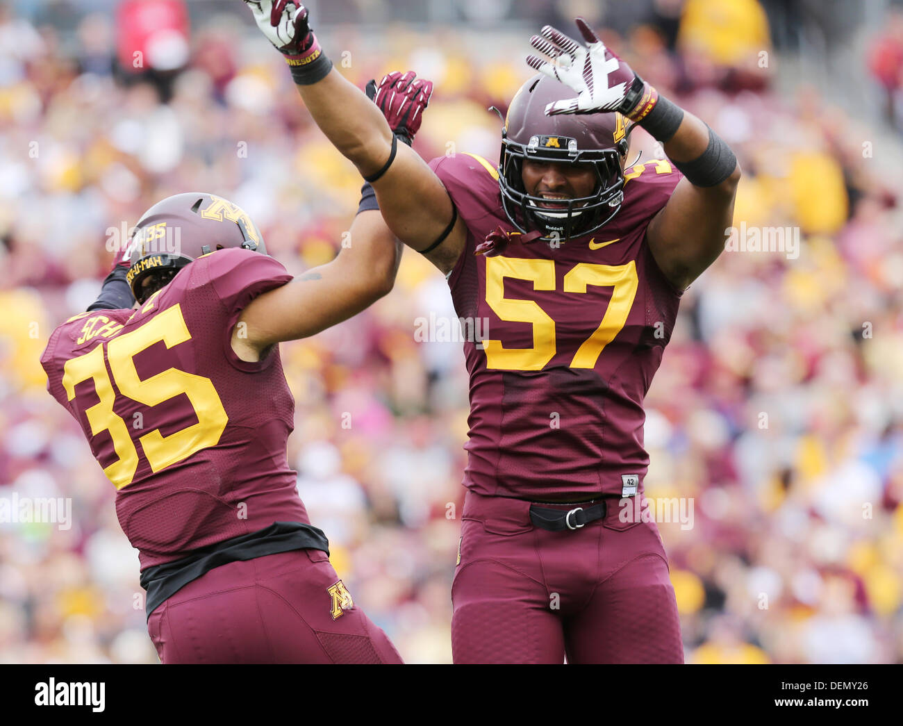 Minneapolis, MN, USA. 21st Sep, 2013. September 21, 2013: University of ...