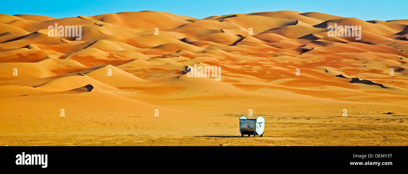 Moreeb dune abu dhabi hi-res stock photography and images - Alamy