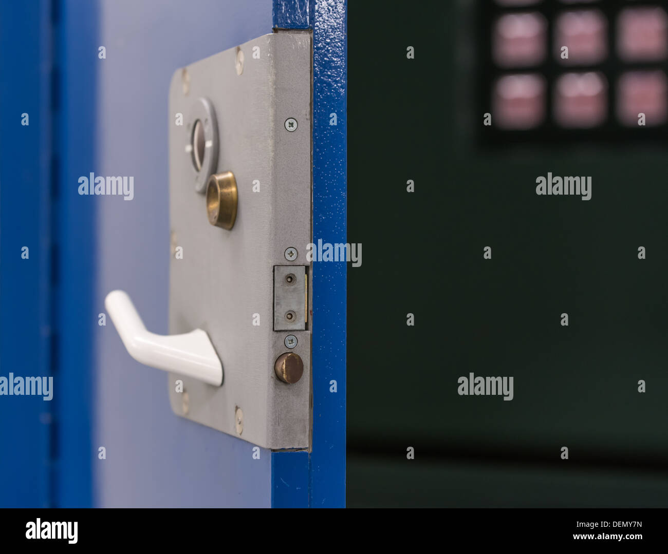 prison cell door open Stock Photo - Alamy