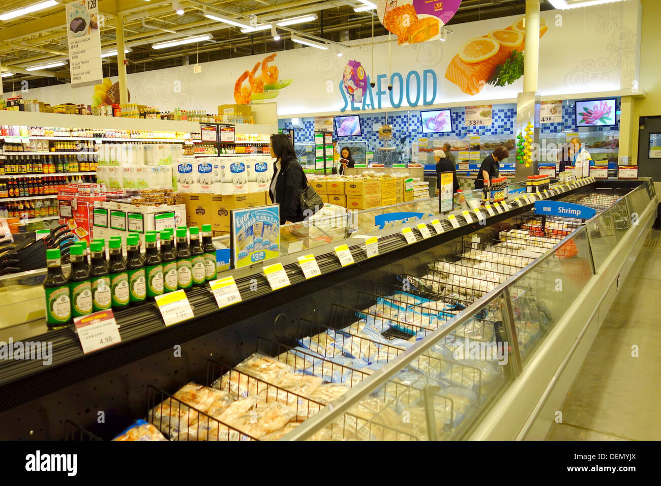 View of a supermarket in Toronto, Canada Stock Photo - Alamy