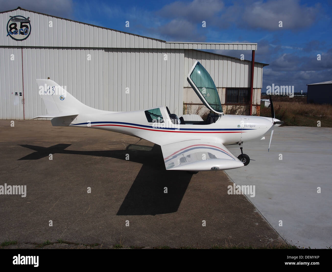 Aveko VL-3 Spirit 85ADC 5 Stock Photo - Alamy