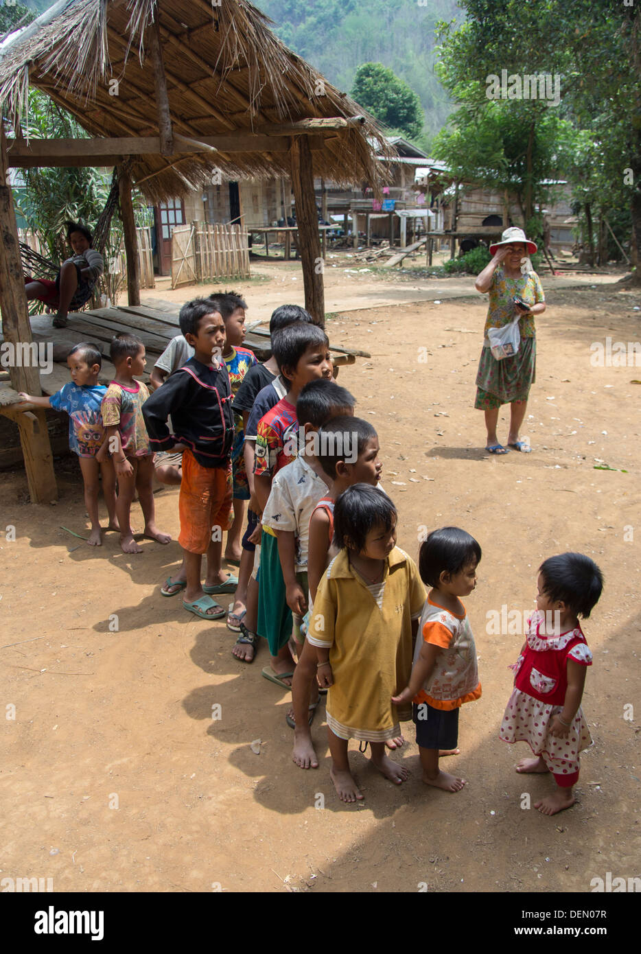 Queue children shadow hi-res stock photography and images - Alamy