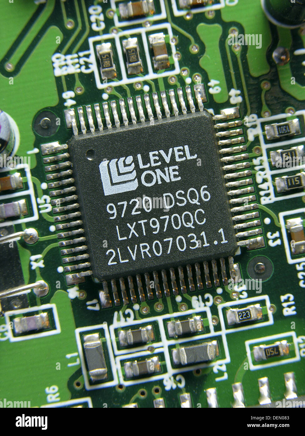 Single Chip Fast Ethernet Controller