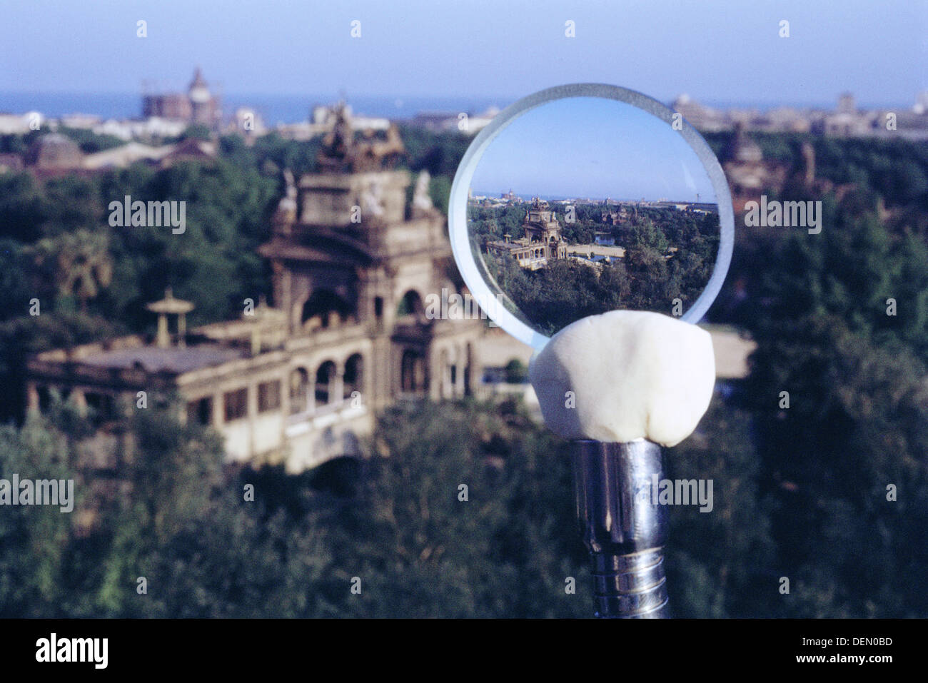 Light passing through lens hi-res stock photography and images - Alamy