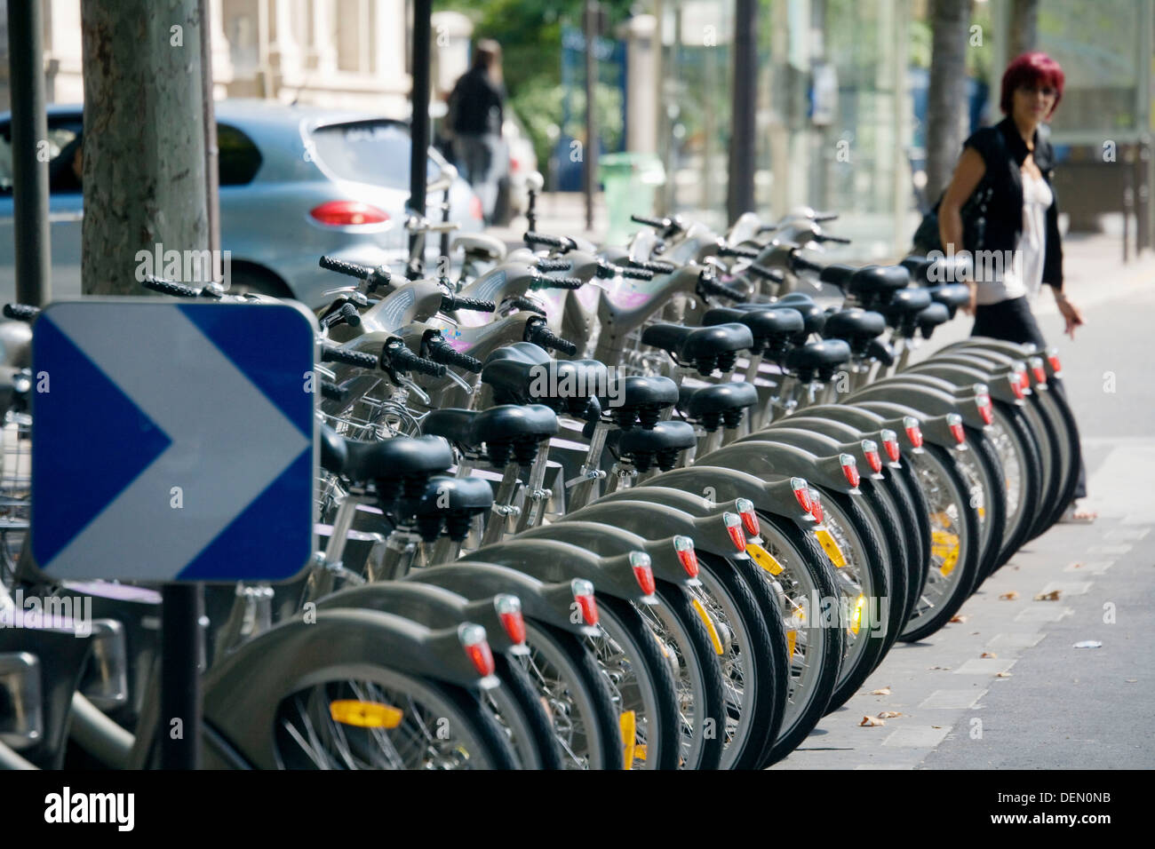 At the docking station hi-res stock photography and images - Alamy