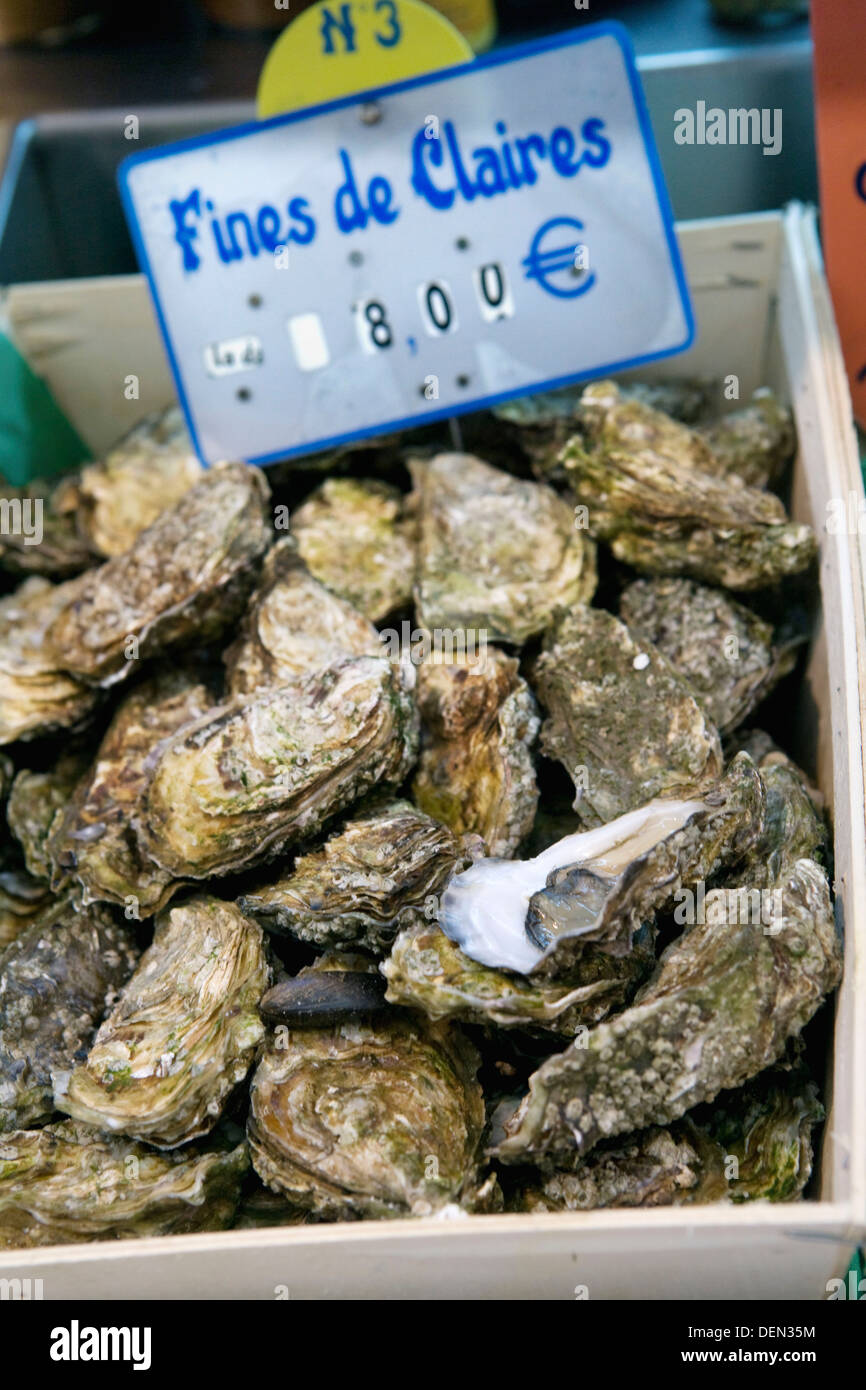 Marche aligre paris hi-res stock photography and images - Alamy