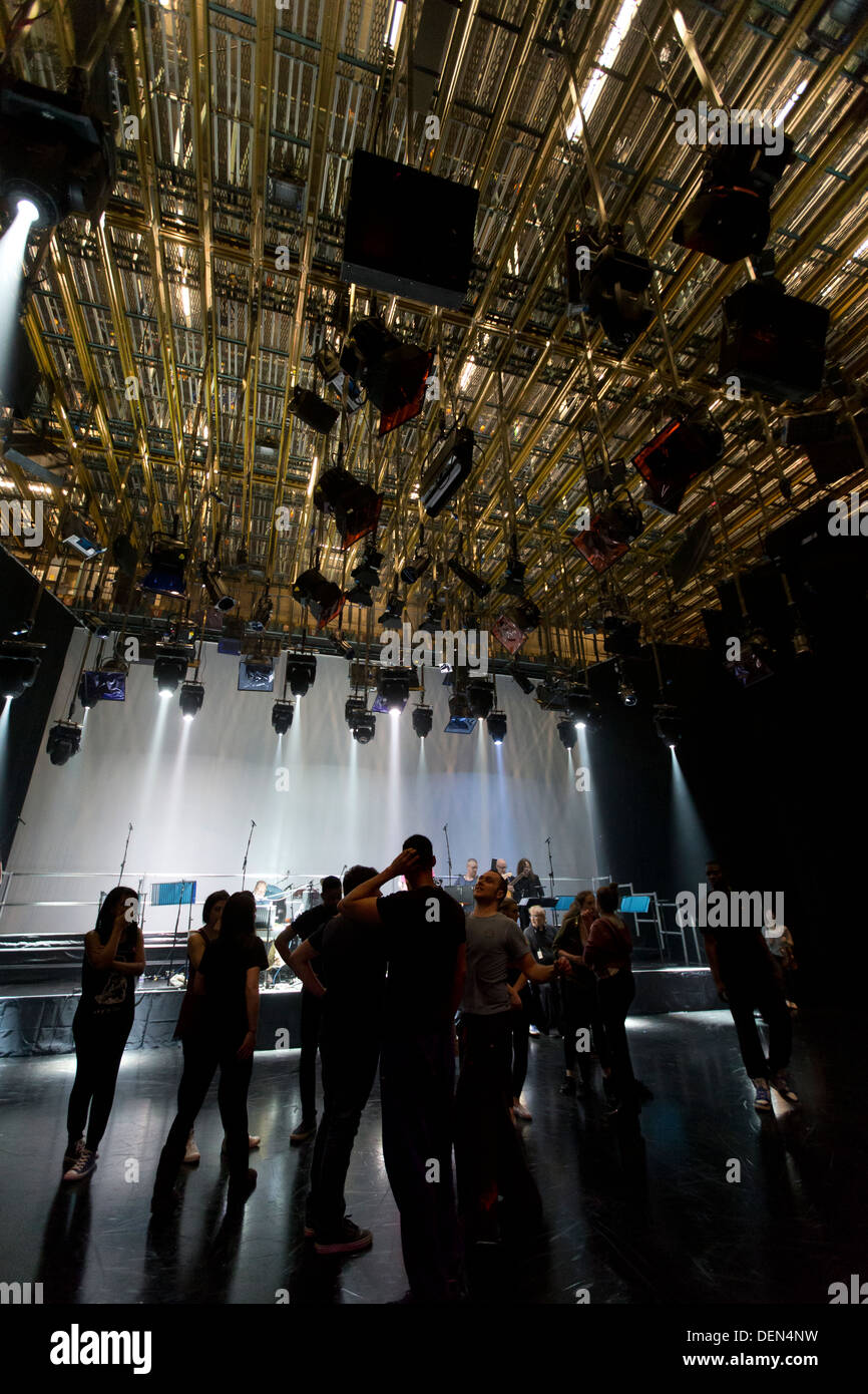 Itv studios set hi-res stock photography and images - Alamy