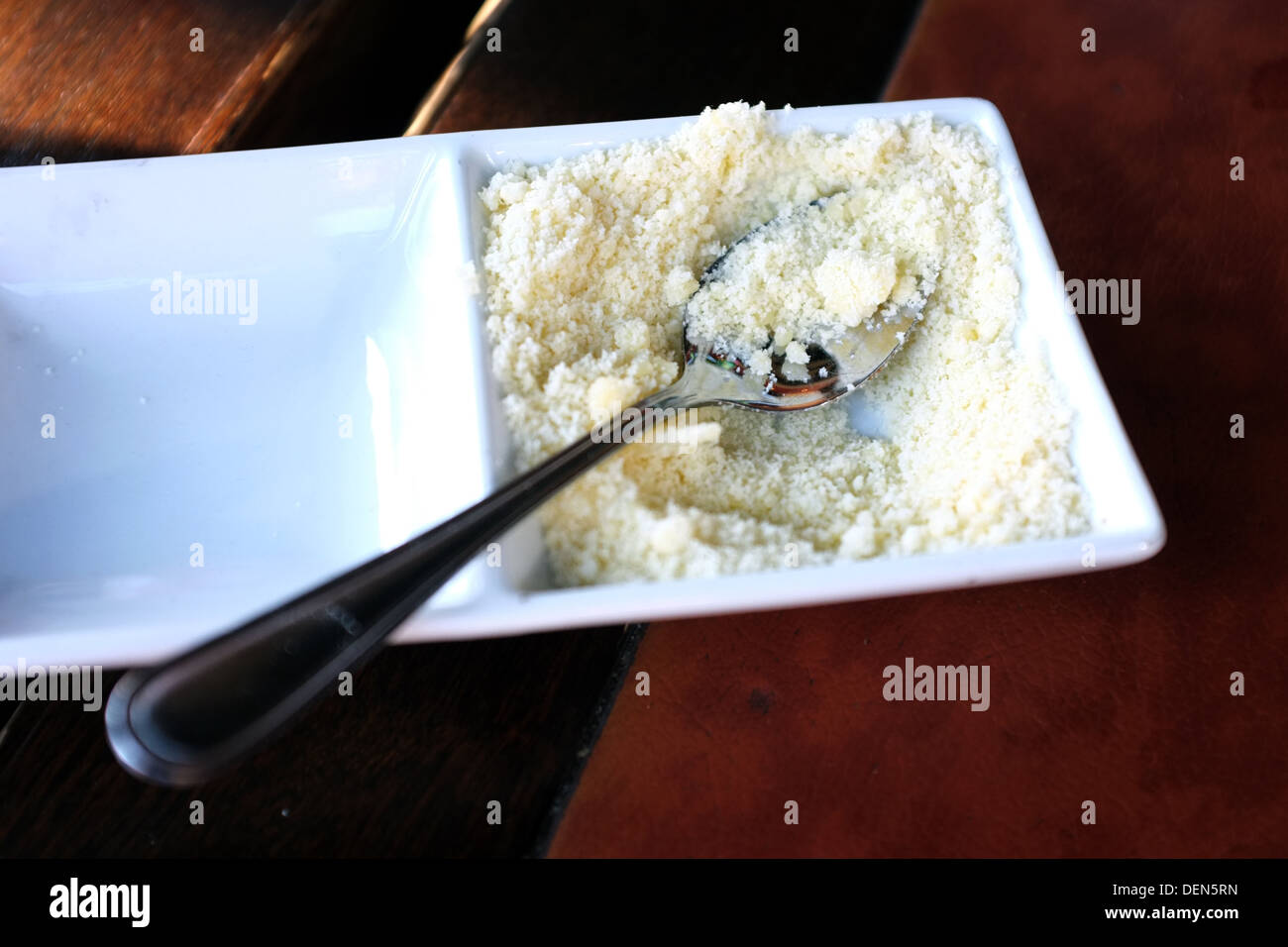 Italian tableware hi-res stock photography and images - Alamy