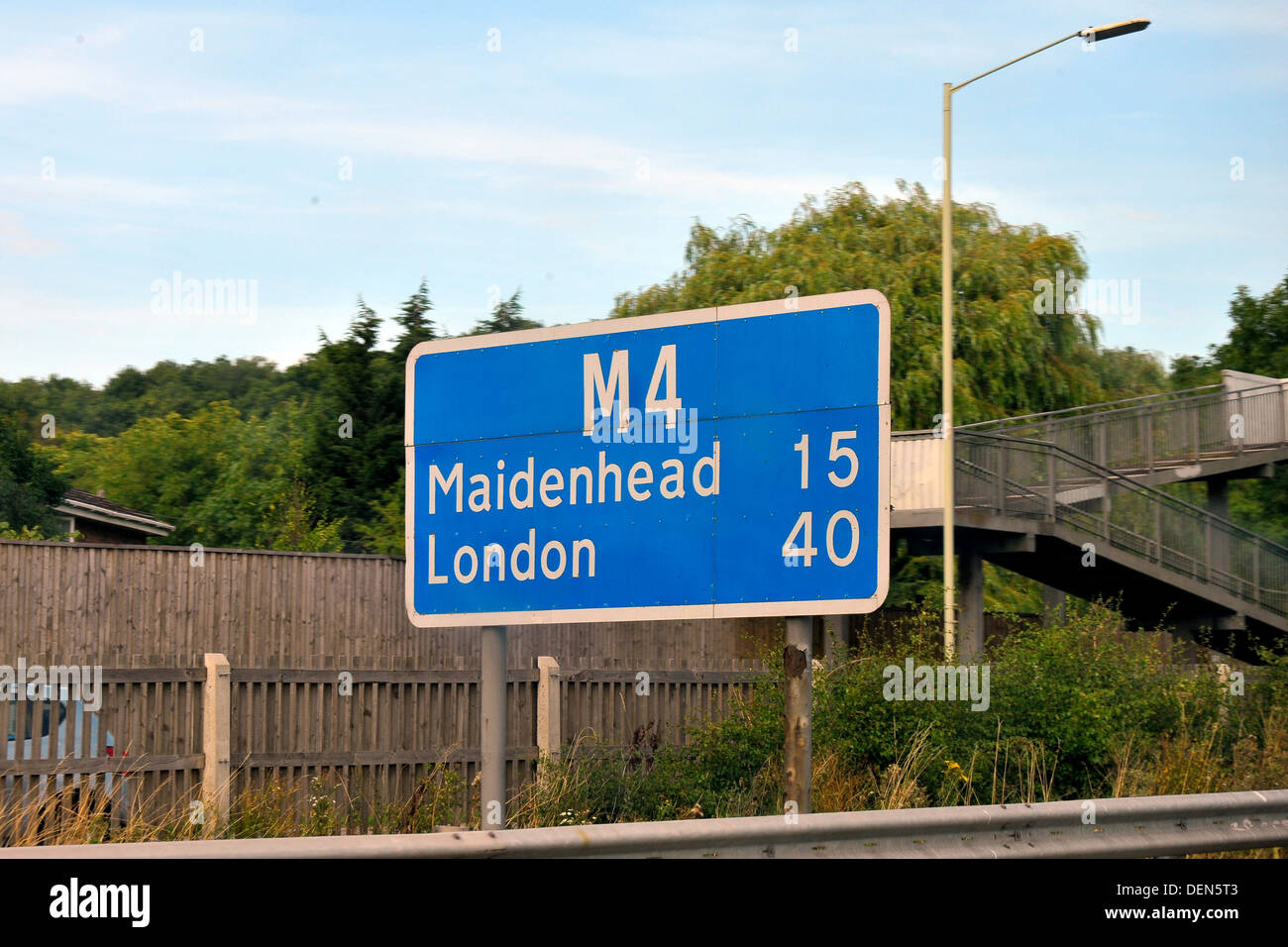 M4 motorway hi-res stock photography and images - Alamy