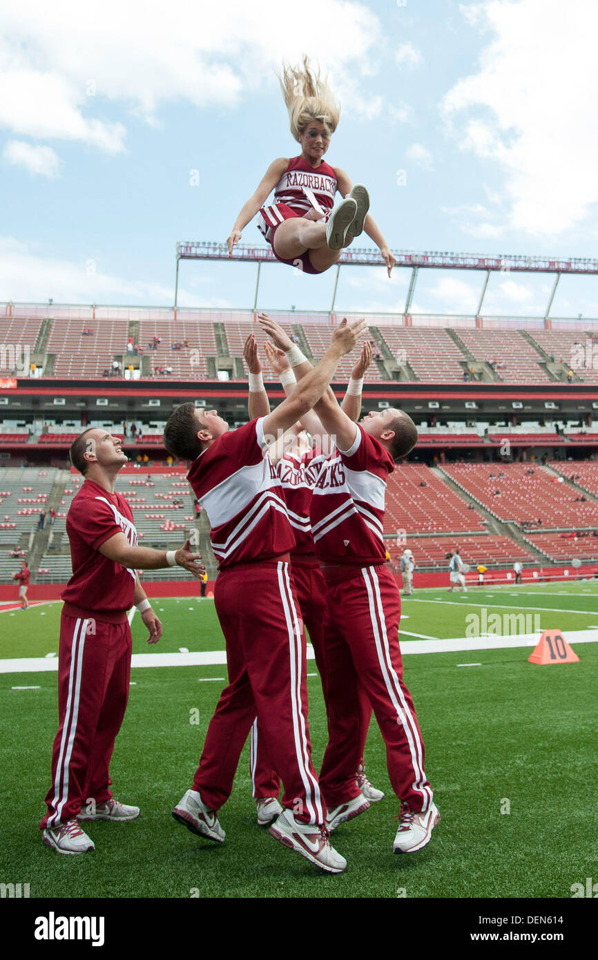 Arkansas razorbacks cheerleaders hi-res stock photography and images ...