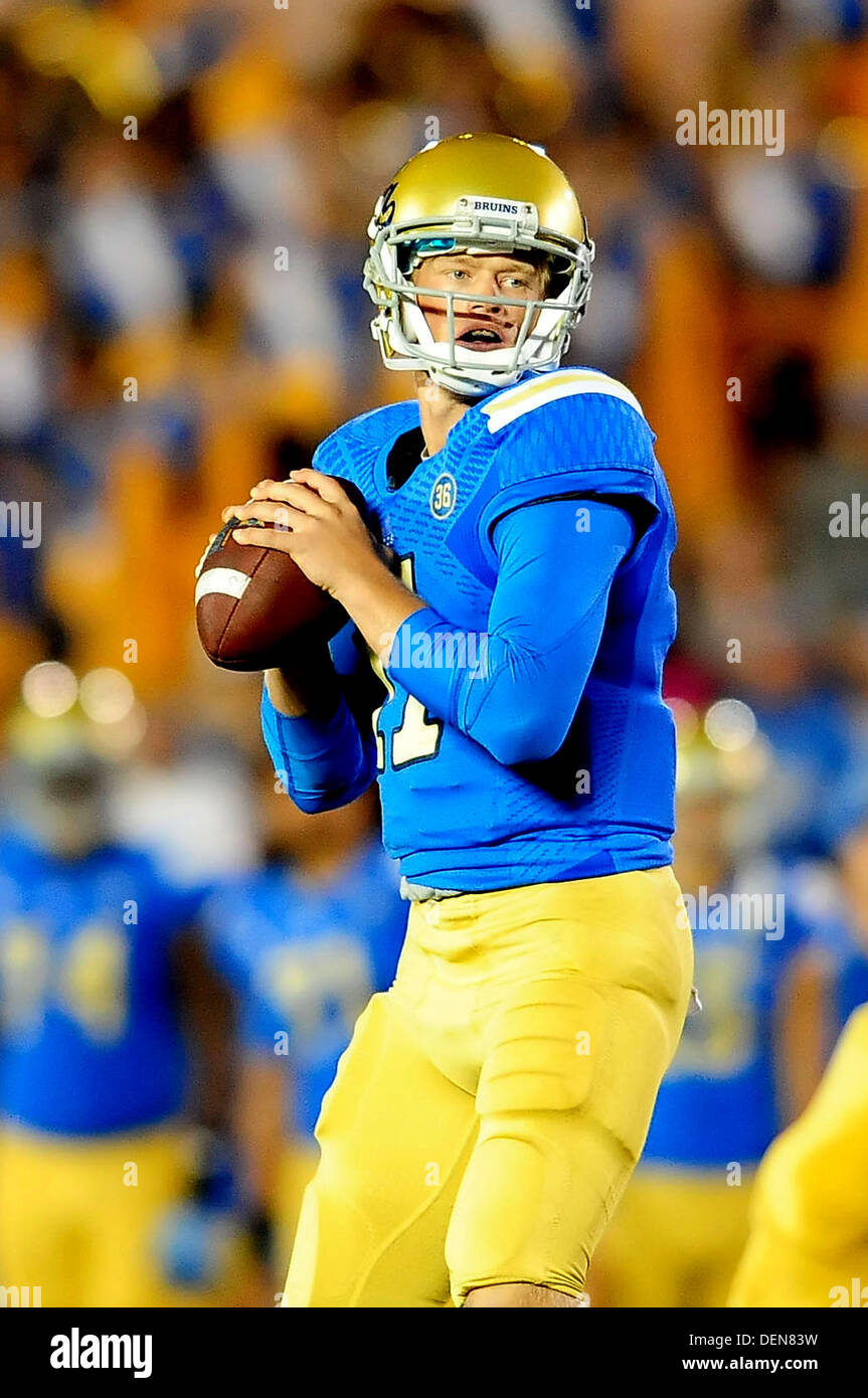 September 21, 2013 Pasadena, CA.UCLA Bruins quarterback Jerry Neuheisel ...