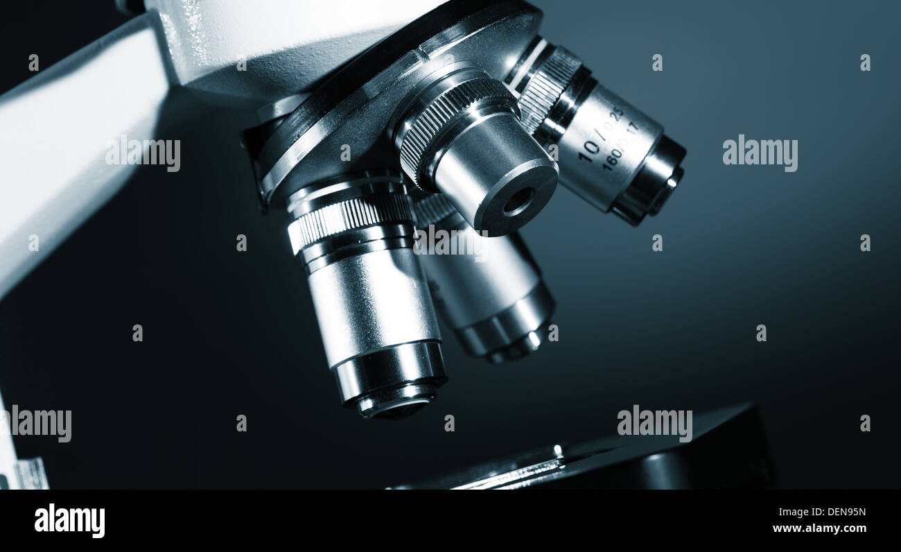 Forensic microscope hi-res stock photography and images - Alamy